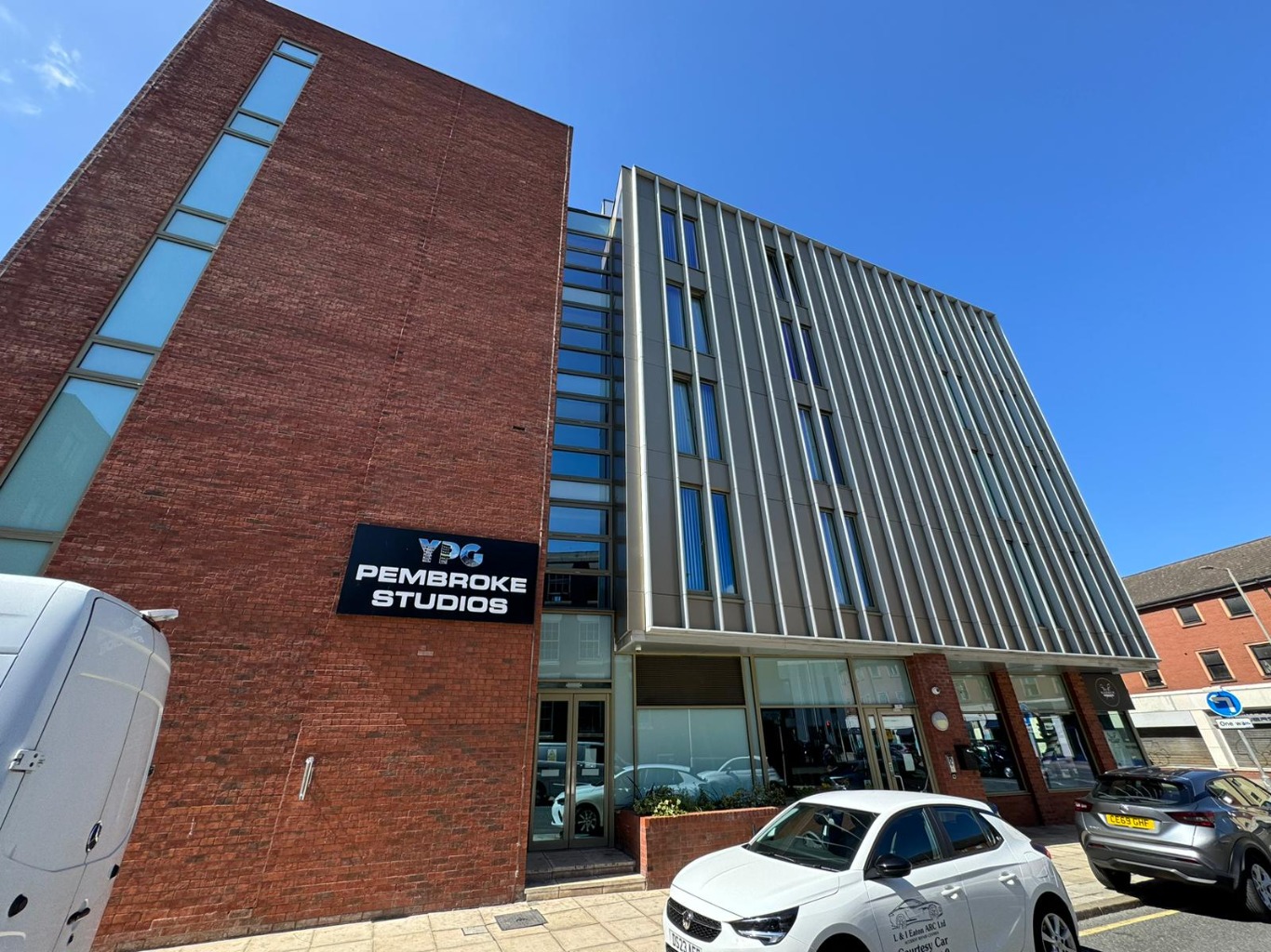 Flat to rent Pembroke Place, Liverpool | rentaroof