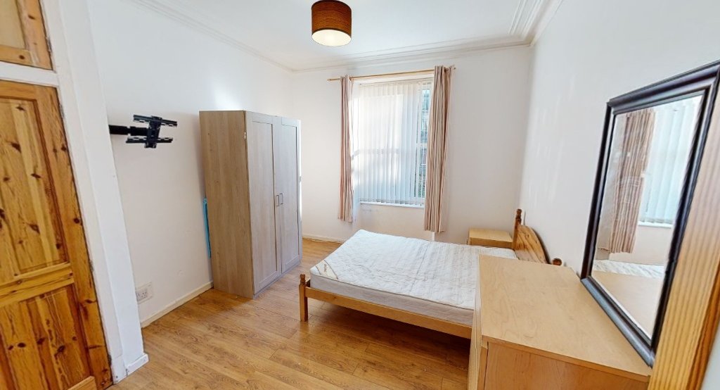 P17: Victoria Road, Torry, Aberdeen | Winchesters Lettings