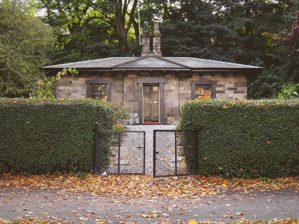 How to Spend a Cosy Winter Day in Edinburgh - Dickins