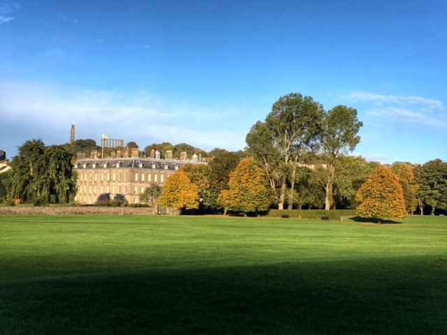 20 Photos of Autumn in Edinburgh - Dickins
