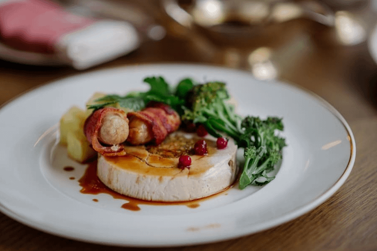 The Best places in Edinburgh for Christmas Day Lunch - 2019