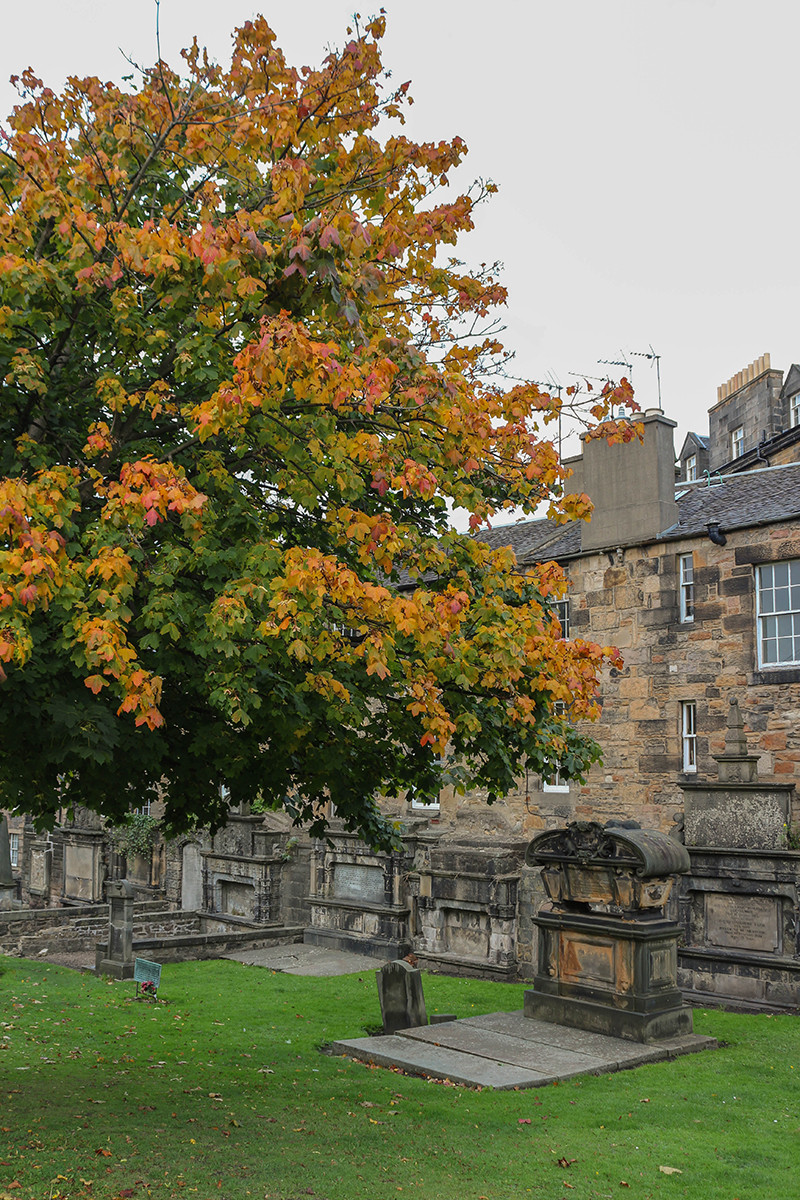 20 Photos of Autumn in Edinburgh - Dickins